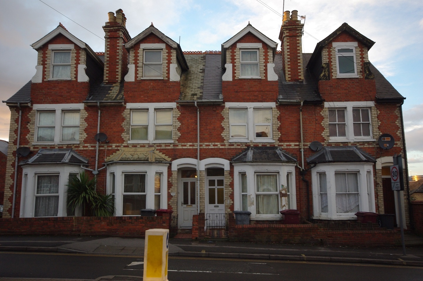 Reading - 1 Bed Flat, Pell Street, RG1 - To Rent Now for £925.00 p/m