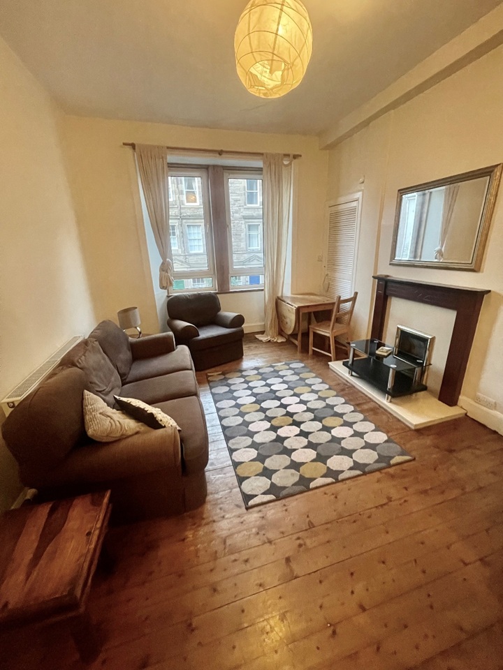 Edinburgh - 1 Bed Flat, Dickson Street, EH6 - To Rent Now for £1,000.00 p/m