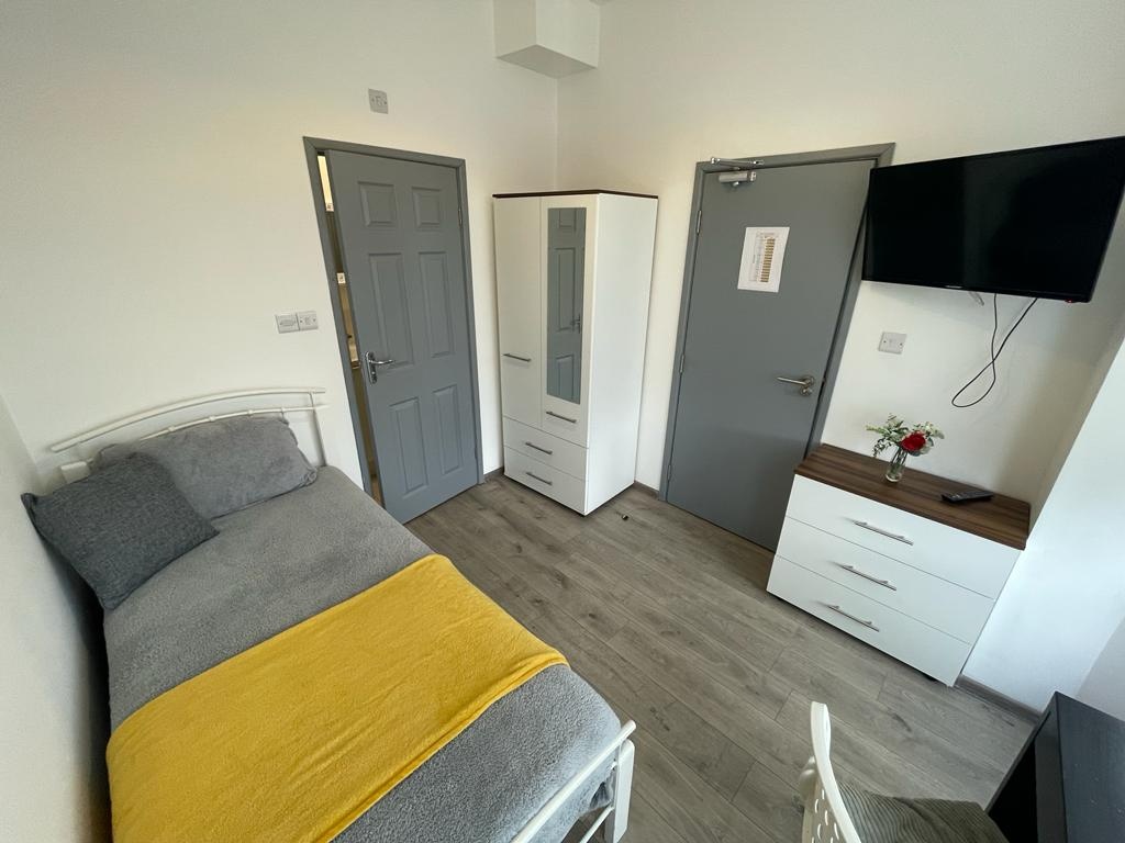 Wakefield - Room in a Shared House, Agbrigg Road, WF1 - To Rent Now for ...
