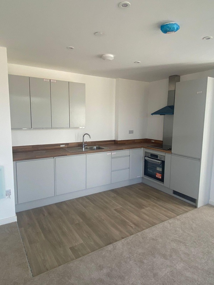 London - 1 Bed Flat, Lansdowne Hill, SE27 - To Rent Now for £1,500.00 p/m