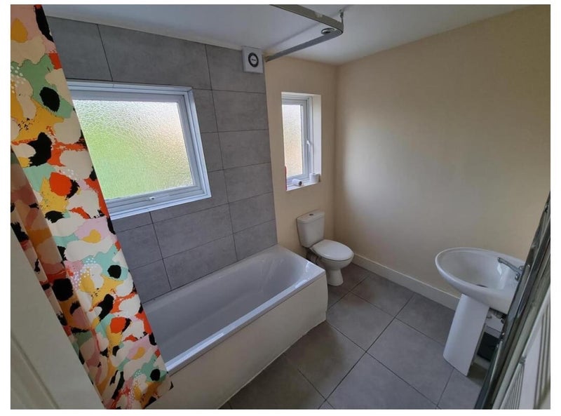 London - Room in a Shared House, Sellincourt Road, SW17 - To Rent Now ...