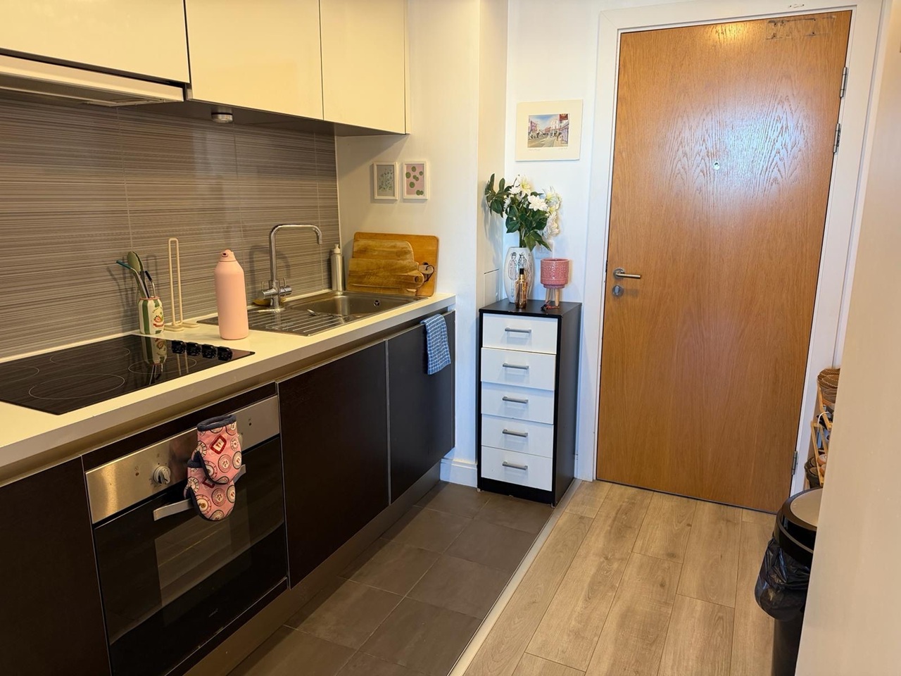 Liverpool - Studio Flat, Strand Street, L1 - To Rent Now for £795.00 p/m