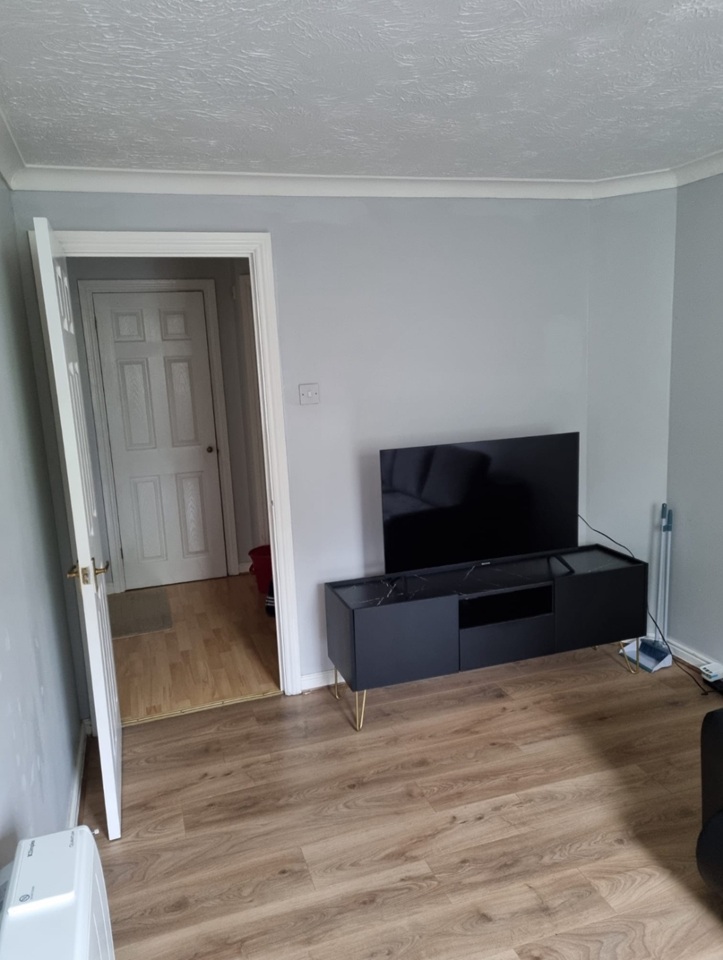 London - 1 Bed Flat, Rothesay Court, SE6 - To Rent Now for £1,300.00 p/m
