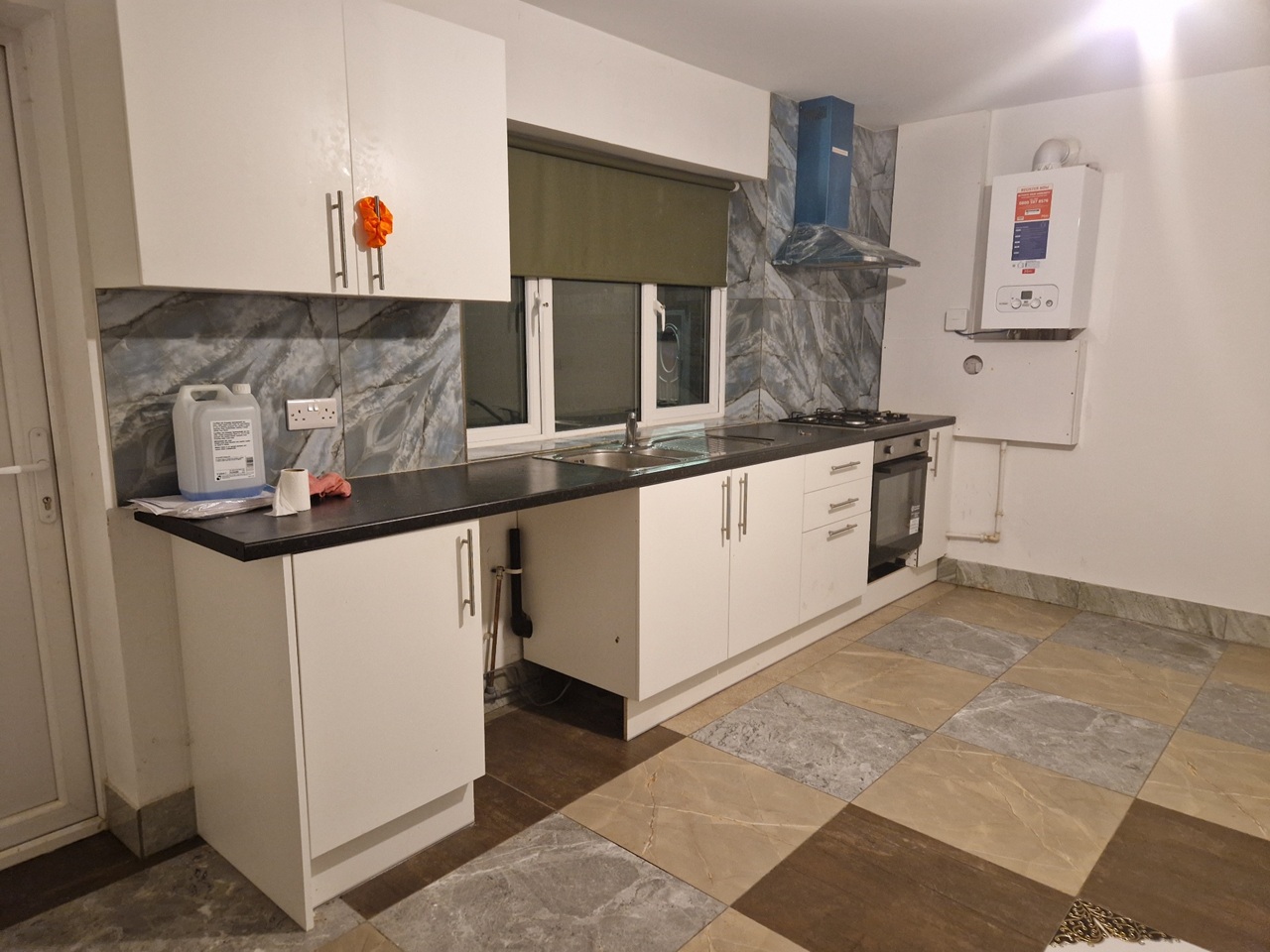 Houghton Le Spring - 2 Bed End Terrace, Blumer Street, DH4 - To Rent ...