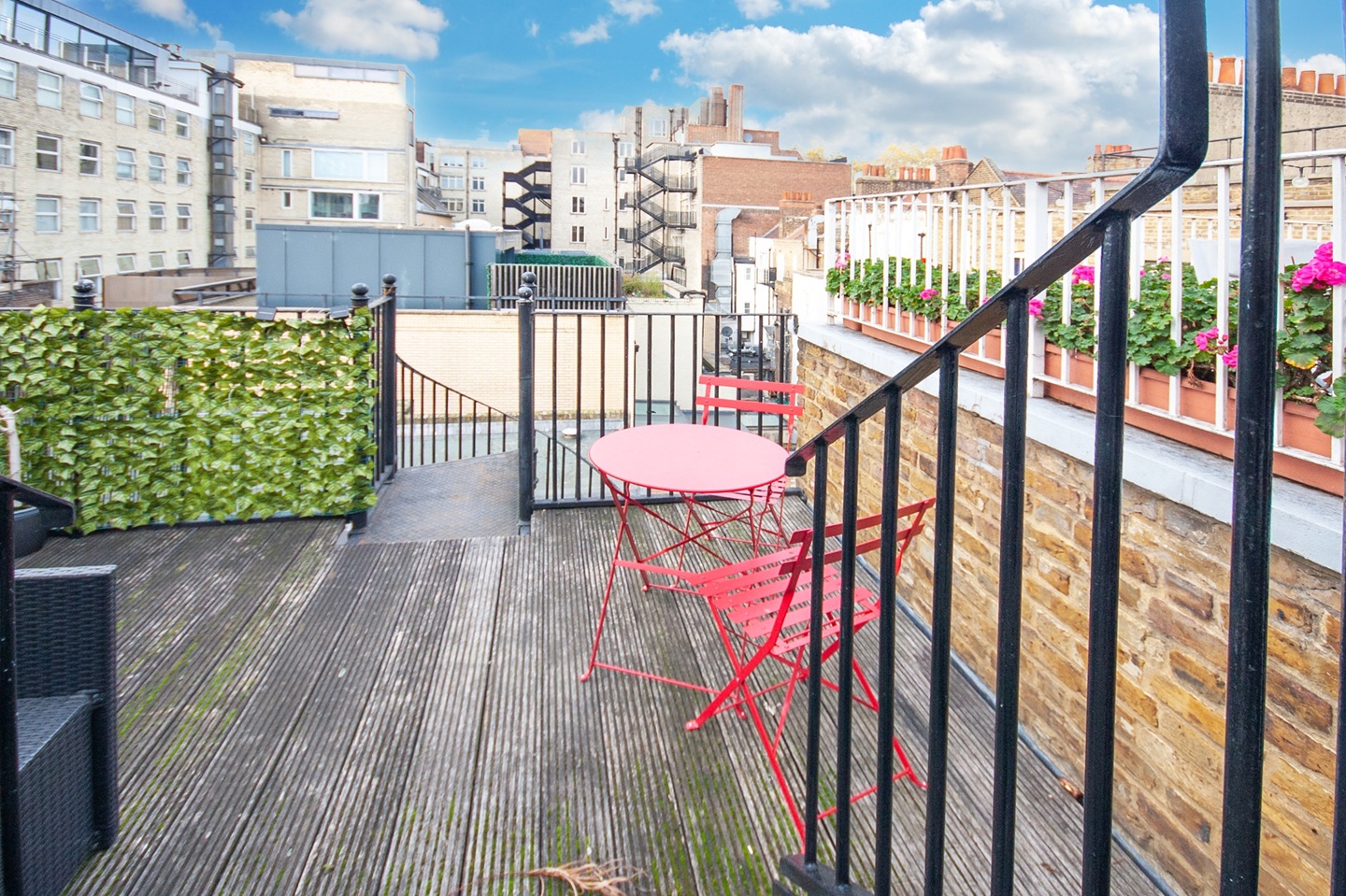 London - 1 Bed Flat, Bateman Street, W1D - To Rent Now for £2,450.00 p/m