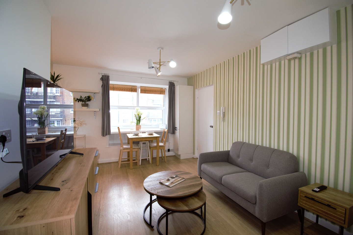 London - 1 Bed Flat, Wallingford Avenue, W10 - To Rent Now for £1,950. ...