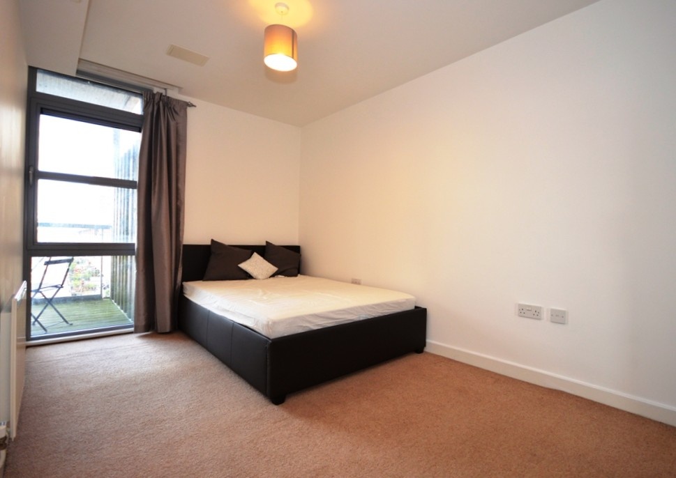 London - 2 Bed Flat, Hannah Building, E1 - To Rent Now for £2,050.00 p/m