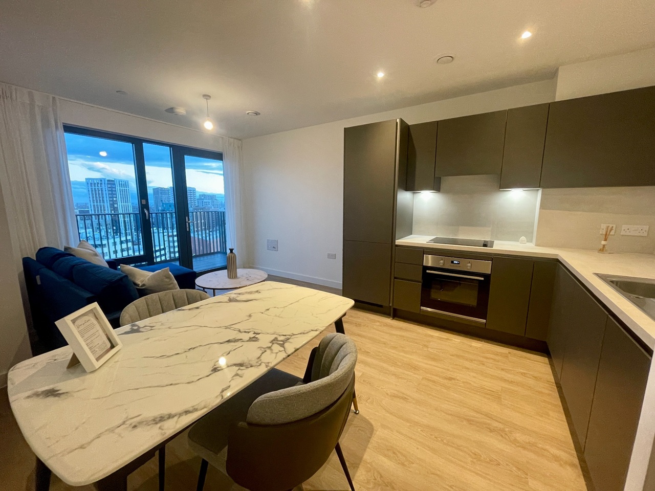 London - 1 Bed Flat, Pullman House, HA9 - To Rent Now for £2,150.00 p/m
