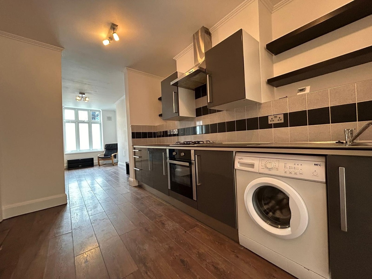 London - 1 Bed Flat, Malden Road, NW5 - To Rent Now for £1,900.00 p/m
