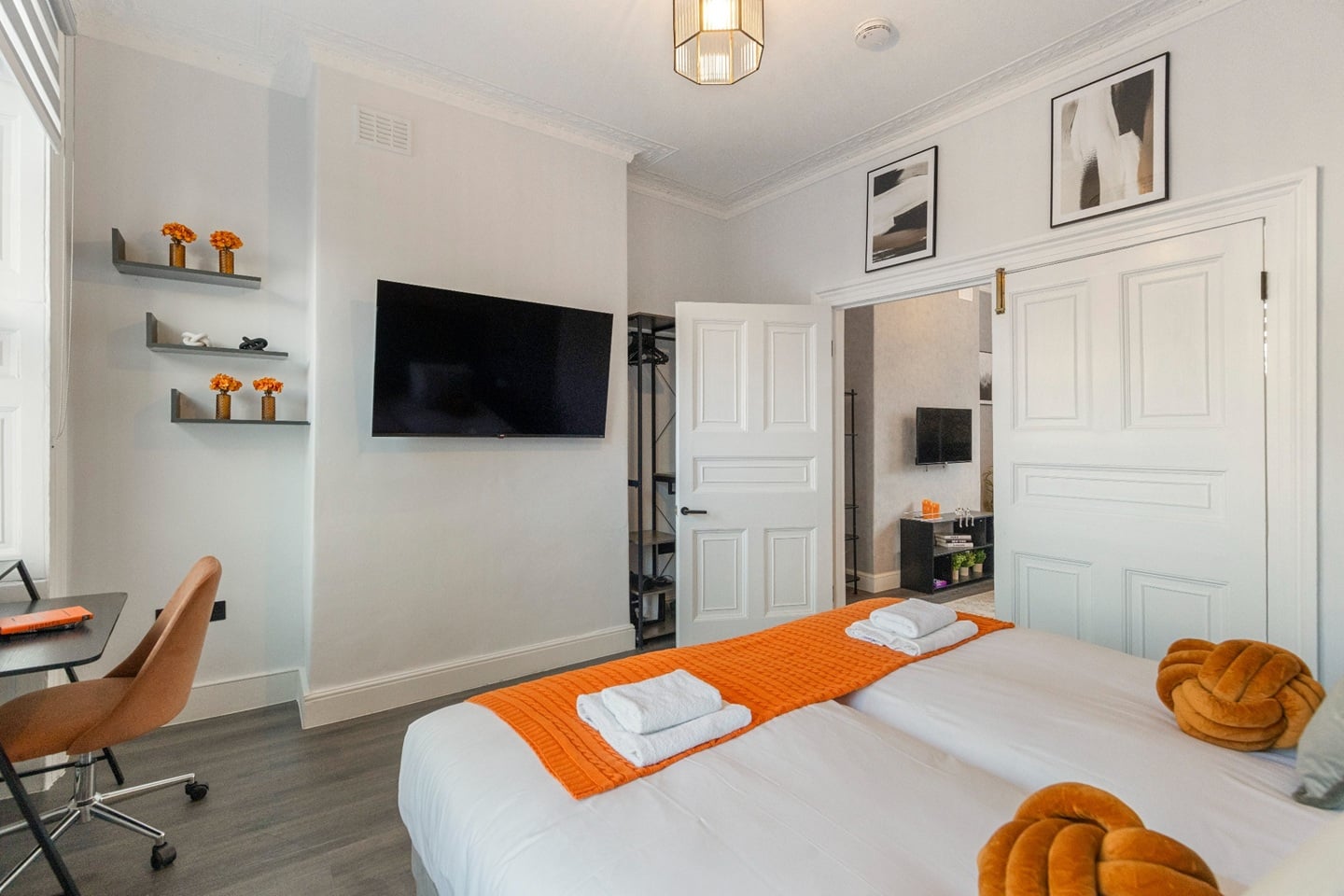 London - 1 Bed Flat, Camberwell Road, SE5 - To Rent Now for £2,400.00 p/m