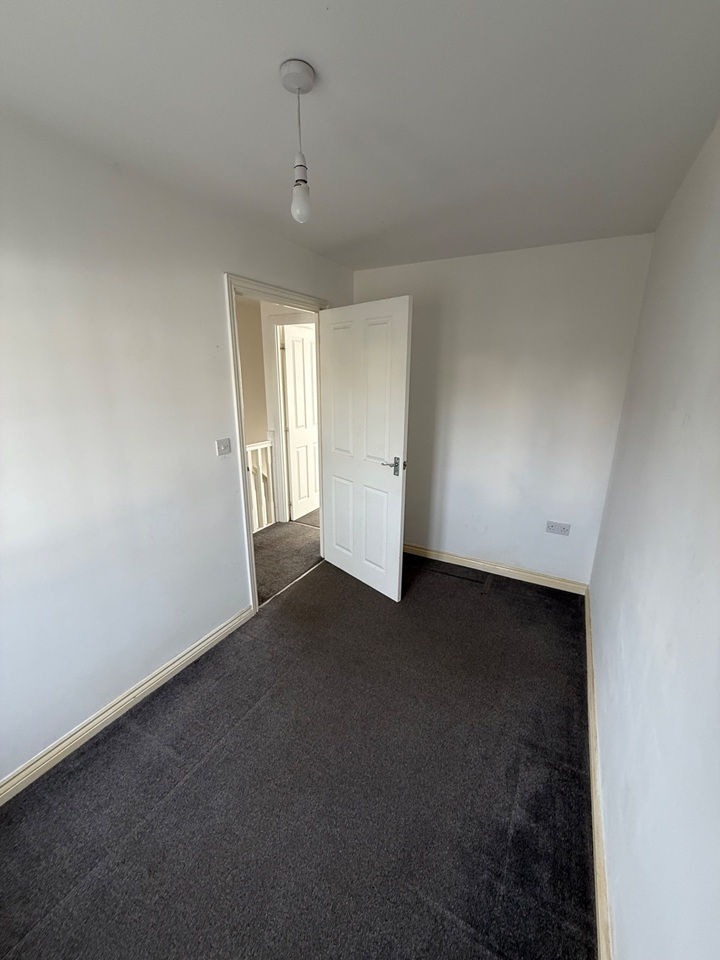 Llanelli - 2 Bed Semi-Detached House, Stryd Bennett, SA15 - To Rent Now ...