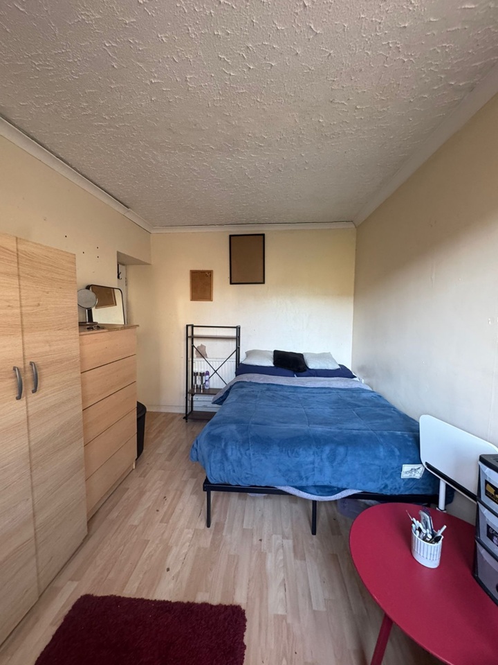 London - Room in a Shared House, Daring House, E3 - To Rent Now for £ ...