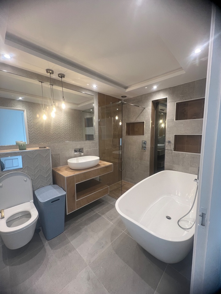 Edinburgh - 2 Bed Flat, Craigroyston Grove, EH4 - To Rent Now for £ ...