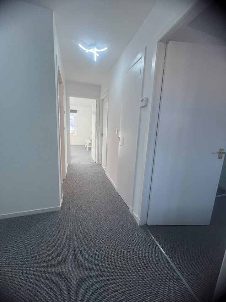 Edinburgh - 2 Bed Flat, Craigroyston Grove, EH4 - To Rent Now for £ ...