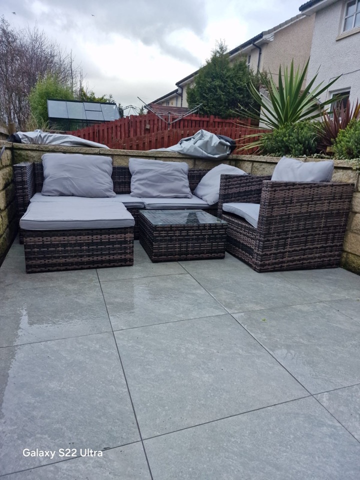 Edinburgh - 2 Bed Flat, Craigroyston Grove, EH4 - To Rent Now for £ ...