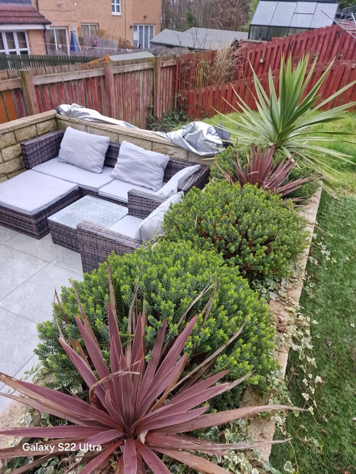 Edinburgh - 2 Bed Flat, Craigroyston Grove, EH4 - To Rent Now for £ ...