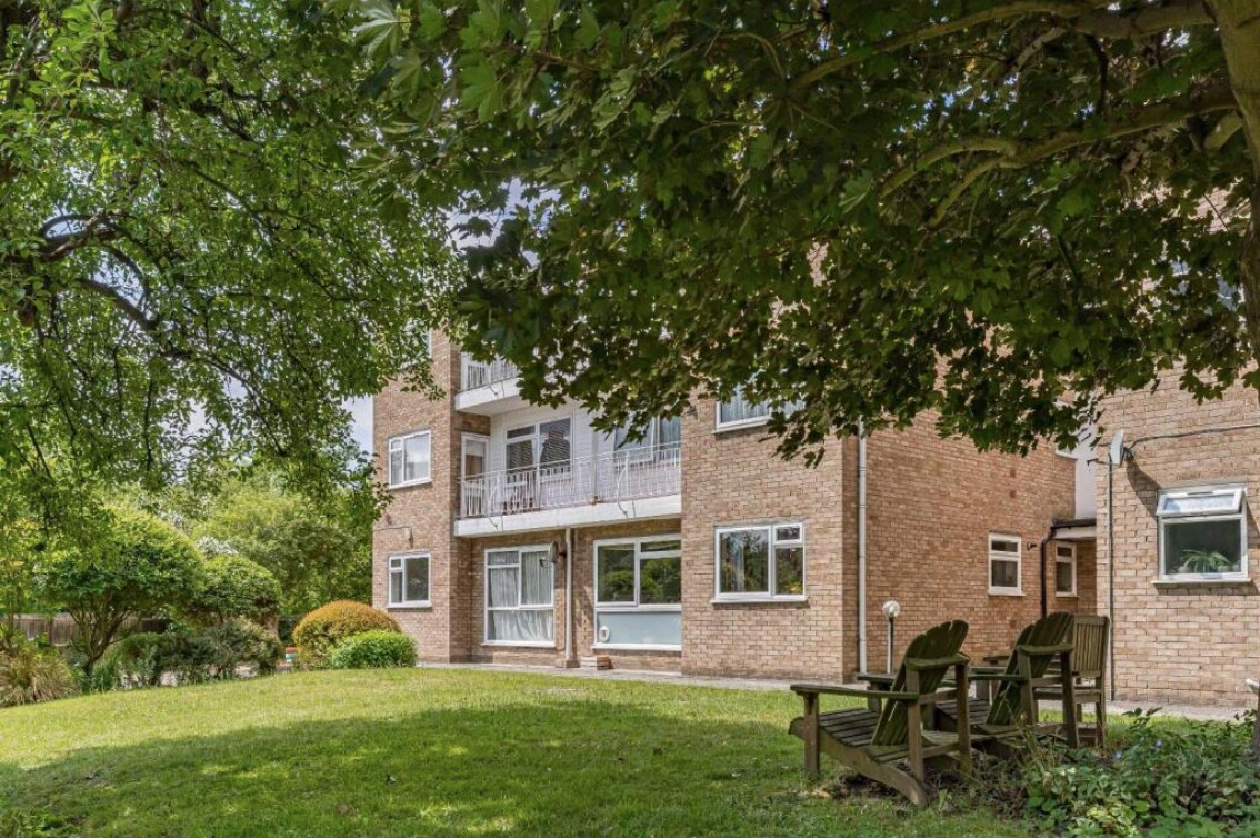 London - 1 Bed Flat, Ian Court, SE23 - To Rent Now for £1,400.00 p/m