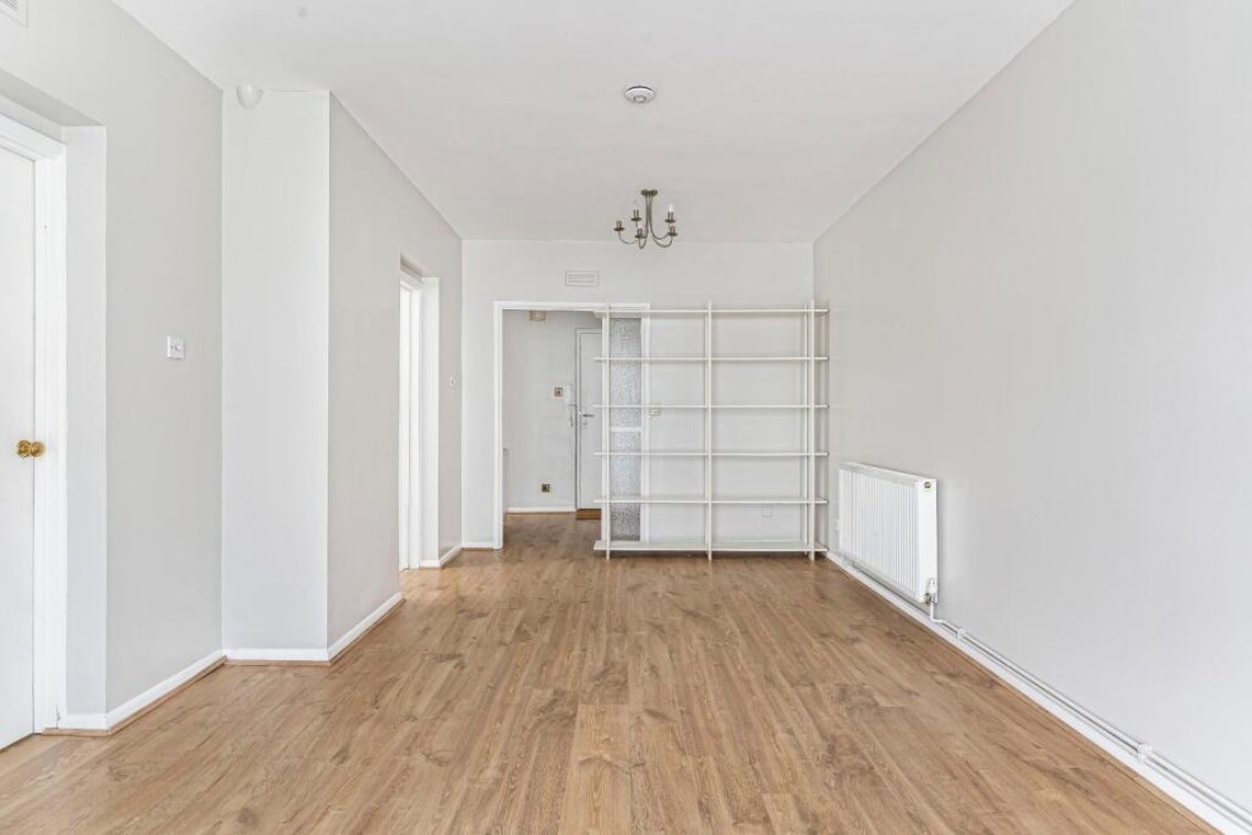 London - 1 Bed Flat, Ian Court, SE23 - To Rent Now for £1,400.00 p/m