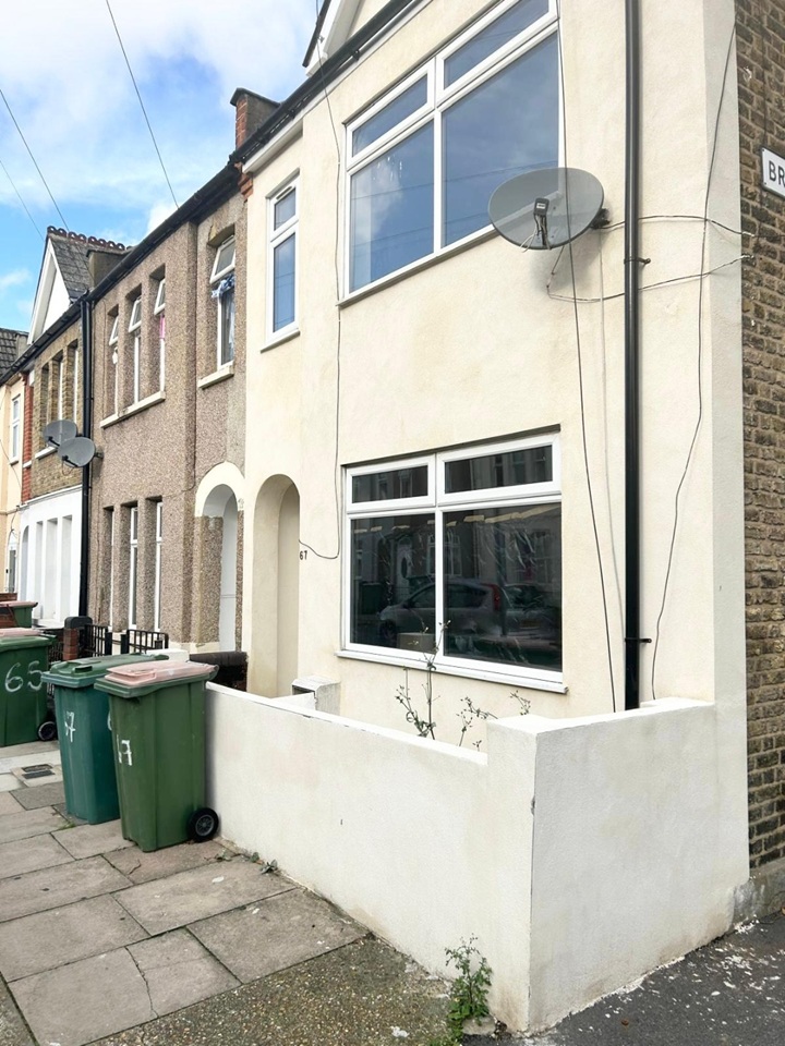 London - 3 Bed Terraced House, Chadwin Road, E13 - To Rent Now for £ ...