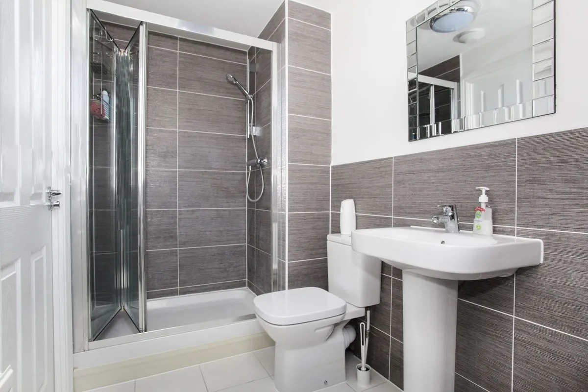 Luton - 3 Bed Semi-Detached House, Verde Close, LU2 - To Rent Now for £ ...