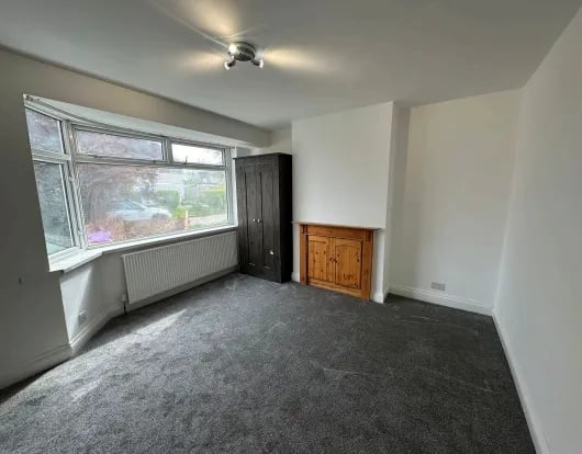 Hounslow - 2 Bed Flat, Islay Gardens, TW4 - To Rent Now for £1,900.00 p/m