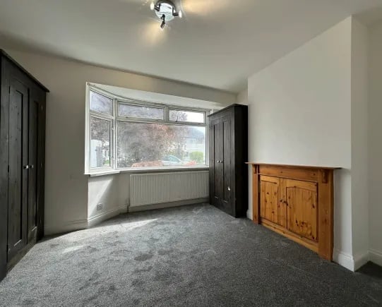 Hounslow - 2 Bed Flat, Islay Gardens, TW4 - To Rent Now for £1,900.00 p/m