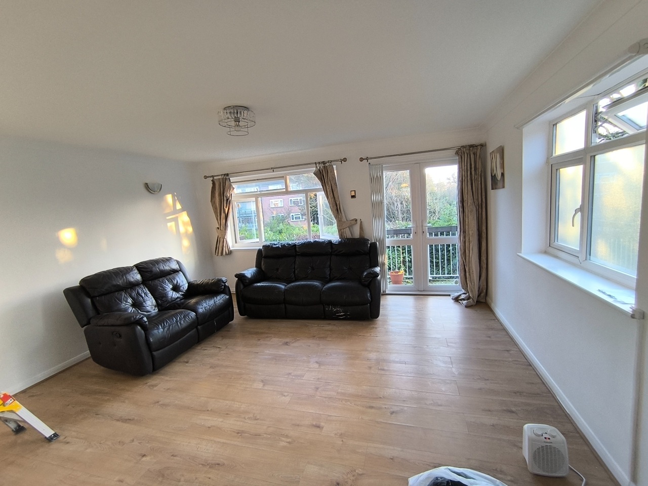 Pinner - 2 Bed Maisonette, Claire Court, HA5 - To Rent Now for £1,750. ...