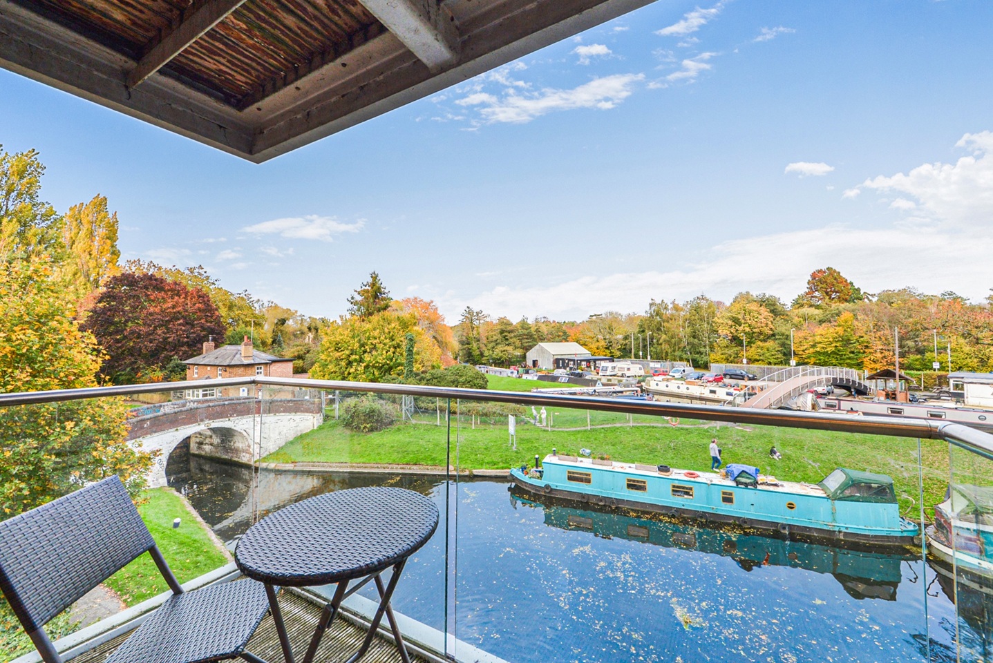 Denham, Uxbridge - 2 Bed Flat, Kings Mill Way, UB9 - To Rent Now for £ ...
