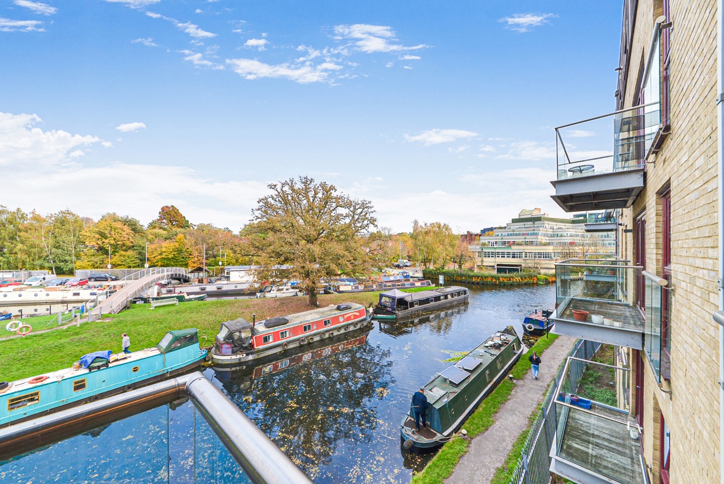 Denham, Uxbridge - 2 Bed Flat, Kings Mill Way, UB9 - To Rent Now for £ ...