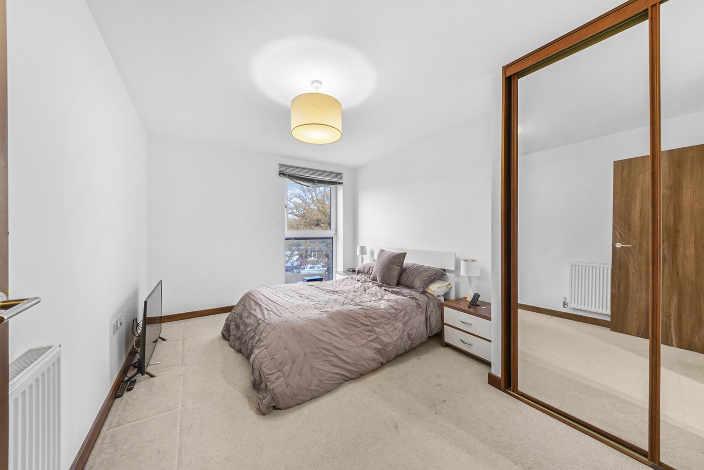 Denham, Uxbridge - 2 Bed Flat, Kings Mill Way, UB9 - To Rent Now for £ ...