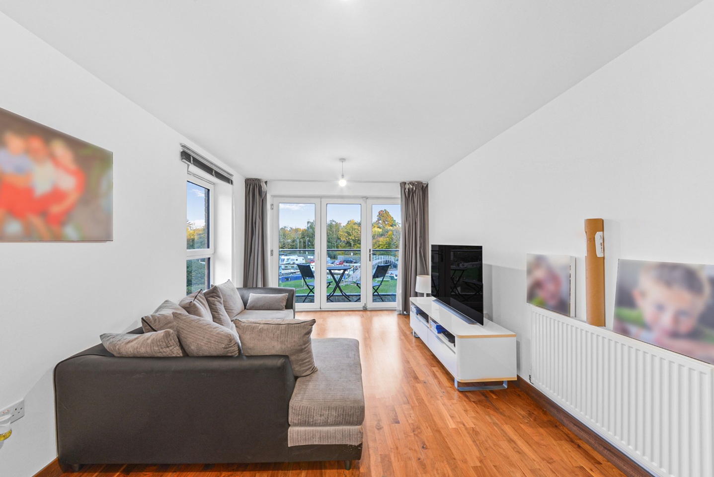 Denham, Uxbridge - 2 Bed Flat, Kings Mill Way, UB9 - To Rent Now for £ ...
