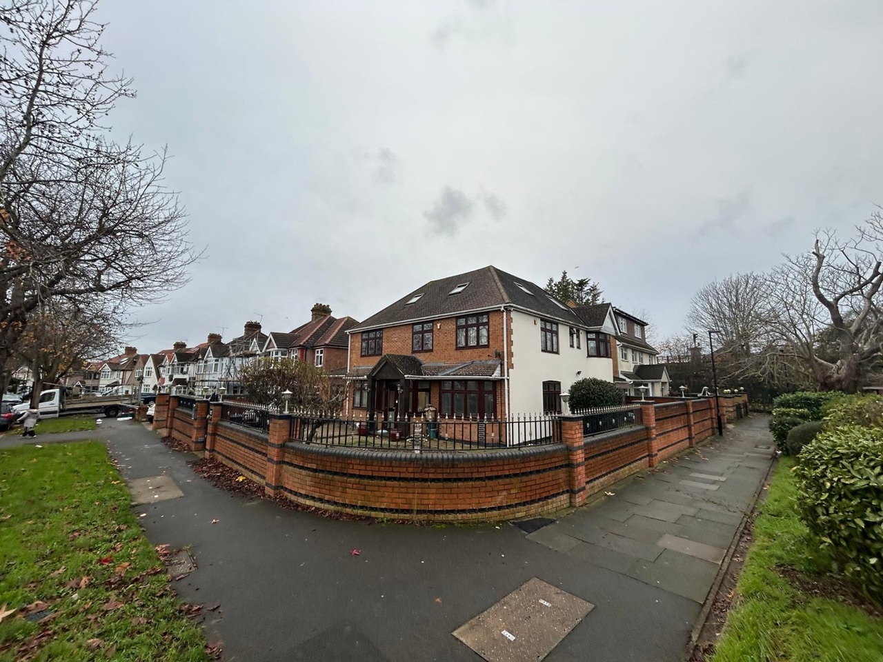 Isleworth - 6 Bed Detached House, Spring Grove Road, TW7 - To Rent Now ...