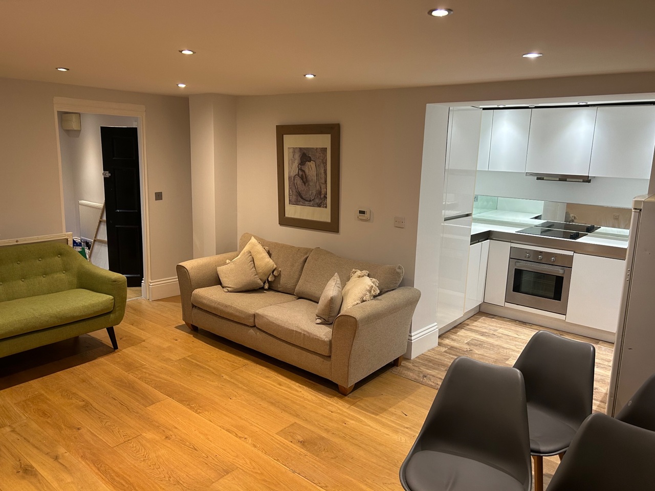 Bedford - 2 Bed Flat, Bromham Road, MK40 - To Rent Now for £1,500.00 p/m