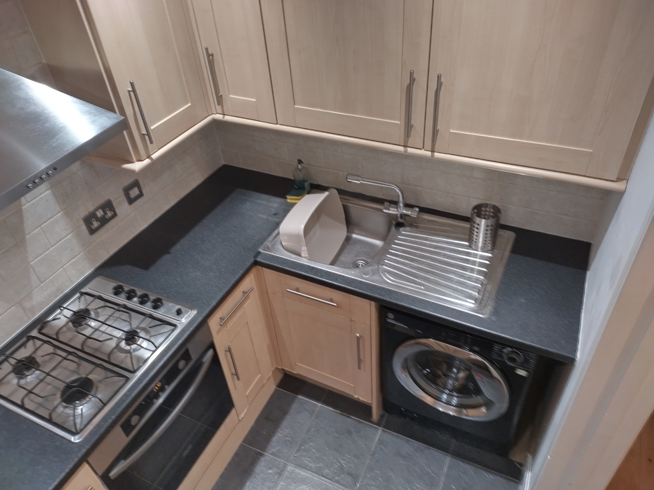 Glasgow - 1 Bed Flat, Kennoway Drive, G11 - To Rent Now for £1,050.00 p/m