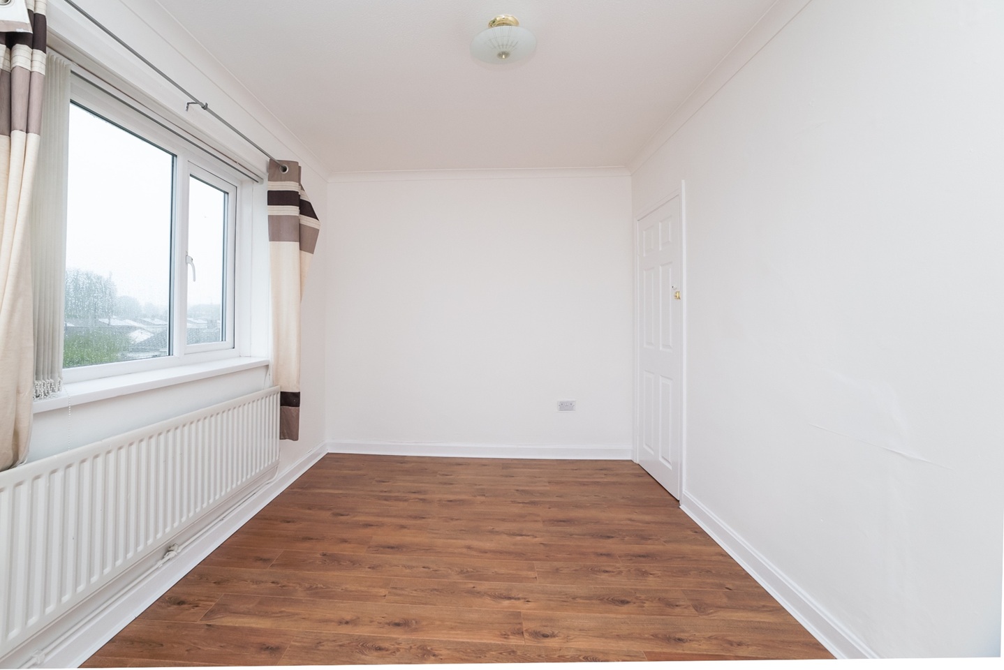 Sunderland - 1 Bed Flat, Springwell Road, SR3 - To Rent Now for £525.00 p/m