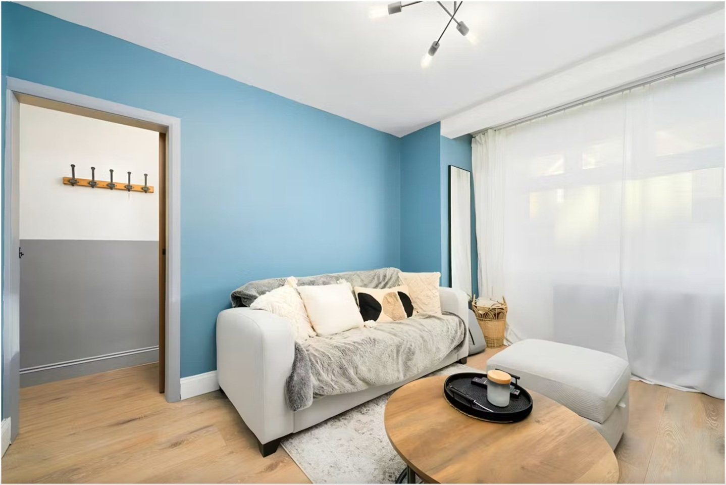 London - 1 Bed Flat, Kimble Road, SW19 - To Rent Now for £2,000.00 p/m