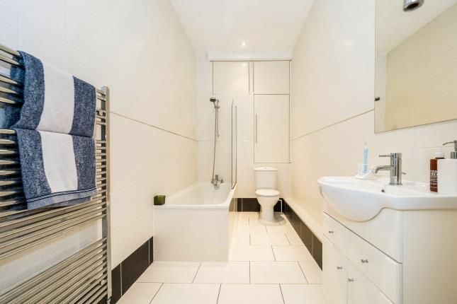 London - 1 Bed Flat, Gazelle House, E15 - To Rent Now for £1,500.00 p/m