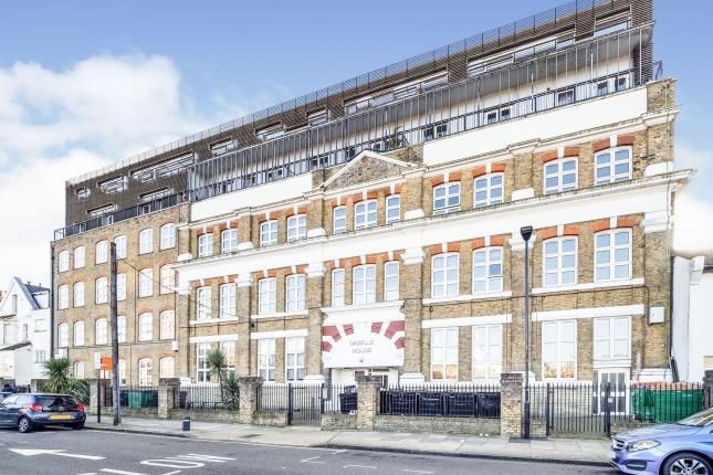 London - 1 Bed Flat, Gazelle House, E15 - To Rent Now for £1,500.00 p/m