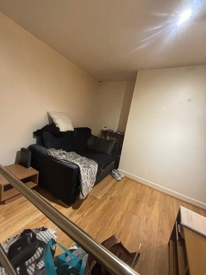 Salford - 1 Bed Flat, Bexley Square, M3 - To Rent Now for £650.00 p/m