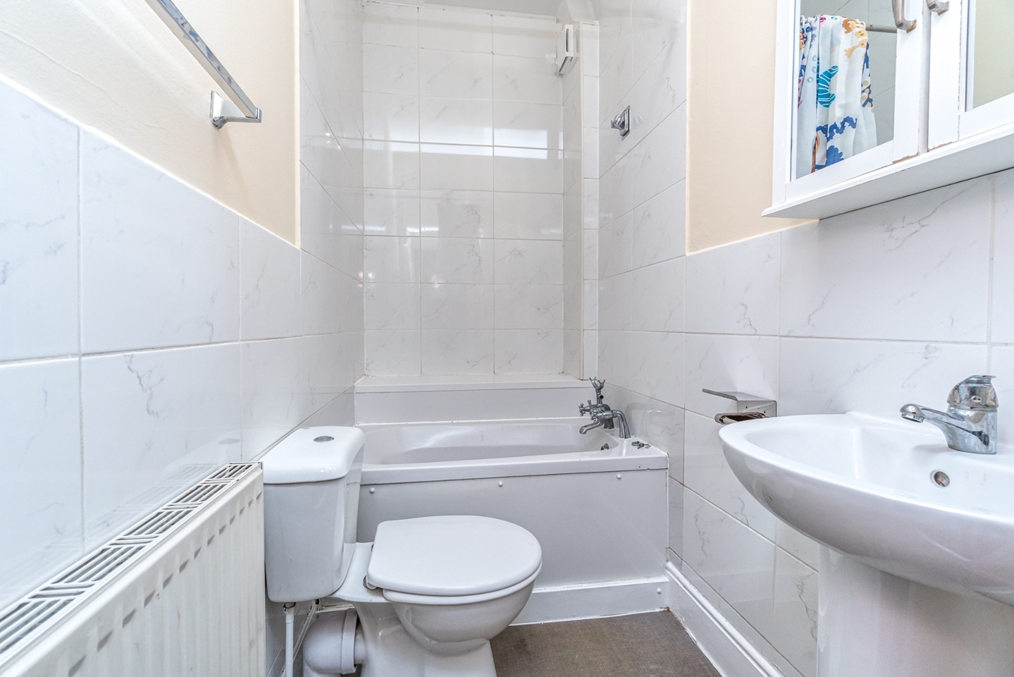 London - 2 Bed Flat, Cambus Road, E16 - To Rent Now for £1,850.00 p/m