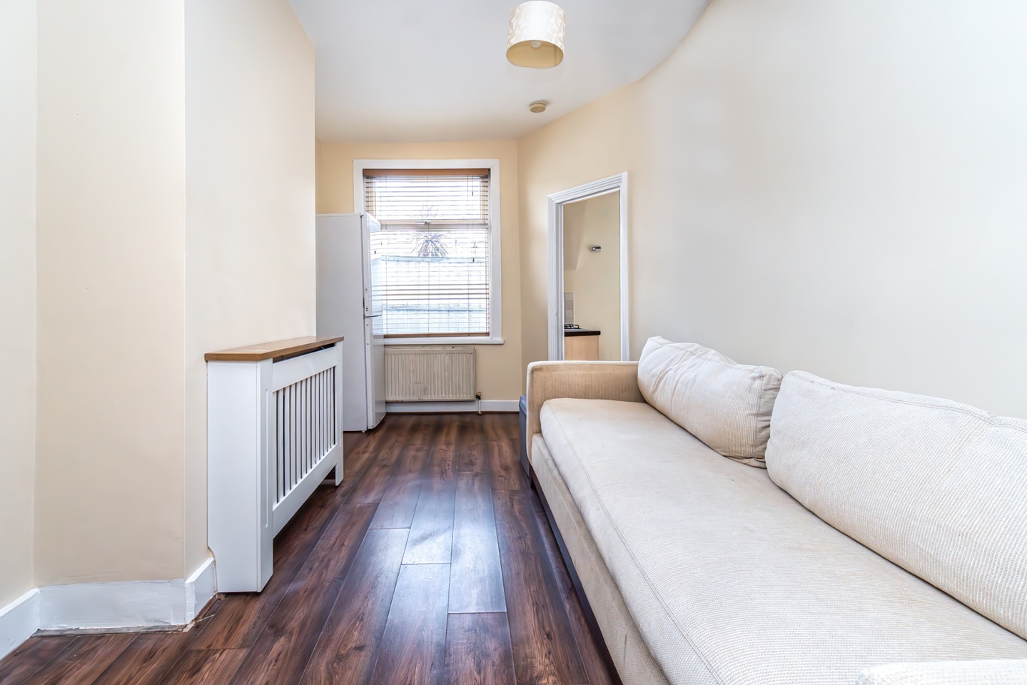 London - 2 Bed Flat, Cambus Road, E16 - To Rent Now for £1,850.00 p/m
