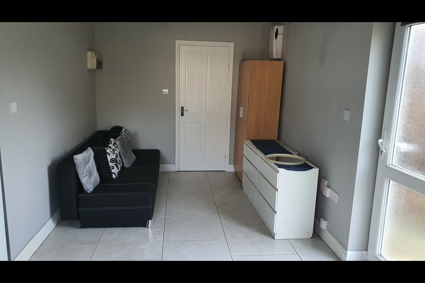Sipson, West Drayton - Studio Flat, Blunts Avenue, UB7 - To Rent Now ...