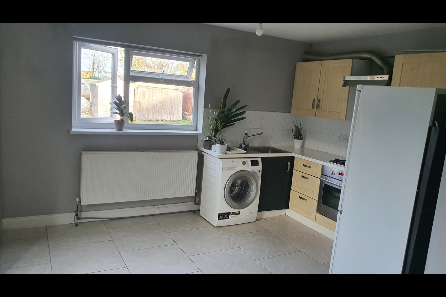 Sipson, West Drayton - Studio Flat, Blunts Avenue, UB7 - To Rent Now ...