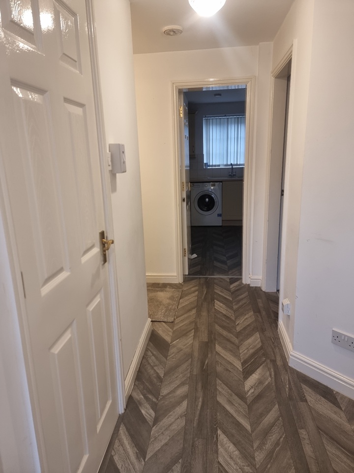 Dickens Heath Solihull - 2 Bed Flat, Dickens Heath, B90 - To Rent Now ...