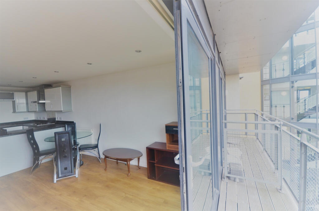 Ilford - 2 Bed Flat, Gabrielle House, IG2 - To Rent Now for £2,100.00 p/m