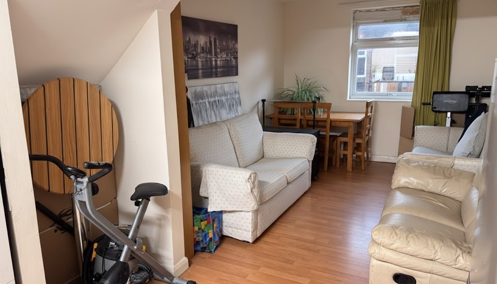 Northampton - Room in a Shared House, Limehurst Square, NN5 - To Rent ...