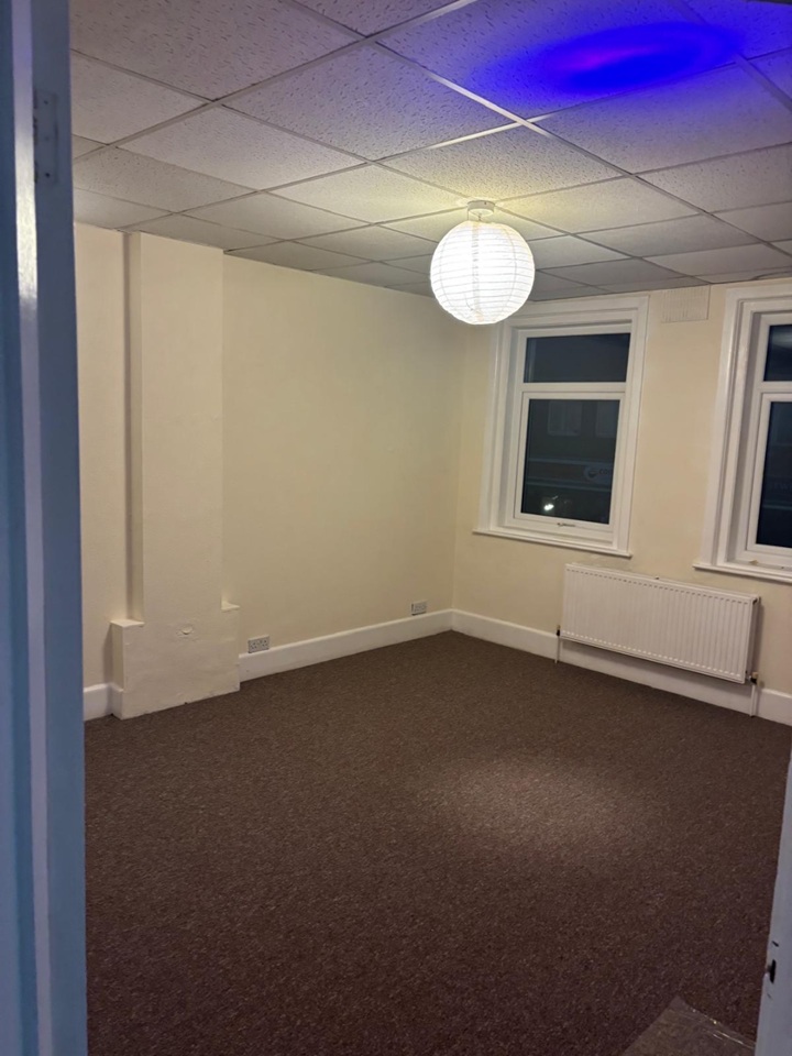Bournemouth - 2 Bed Flat, Tuckton Road, BH6 - To Rent Now for £1,250.00 p/m