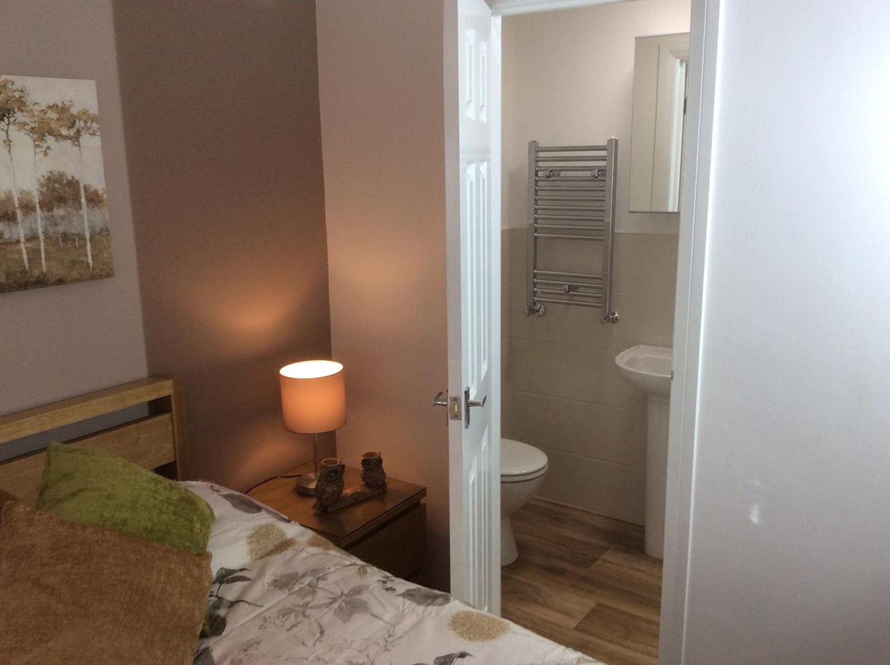 Swindon - Room in a Shared House, County Road, SN1 - To Rent Now for £ ...