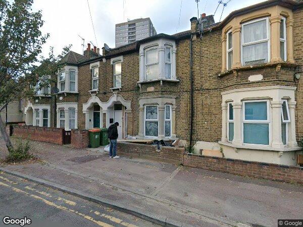 London - 2 Bed Flat, Cambus Road, E16 - To Rent Now for £1,750.00 p/m