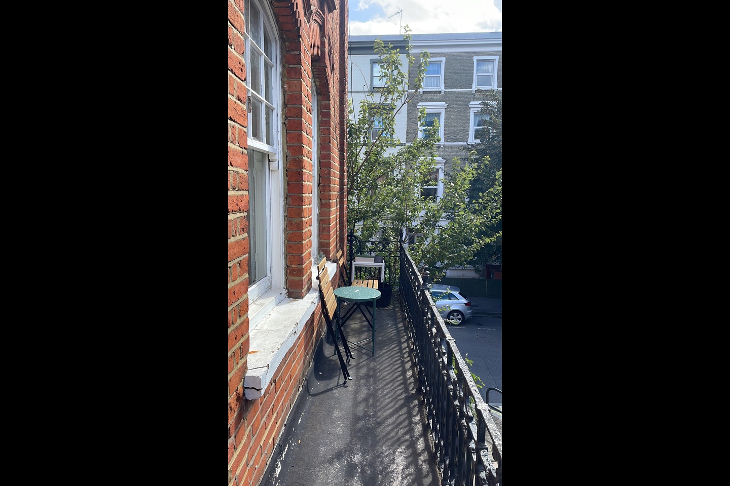 London - Studio Flat, Avonmore Road, W14 - To Rent Now for £1,200.00 p/m